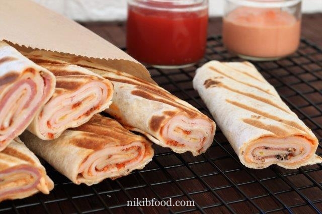 Deli tortilla roll ups - Unbelievably tasty! A classic recipe to serve ...